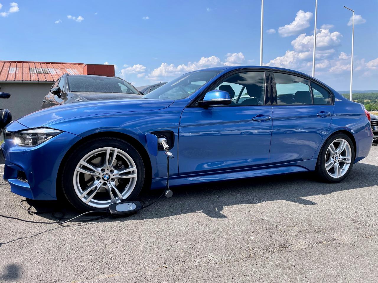 PLANETE AUTO SERVICES - BMW-SERIE 3-330e 252 CV HYBRIDE M Sport F30 TVA ...