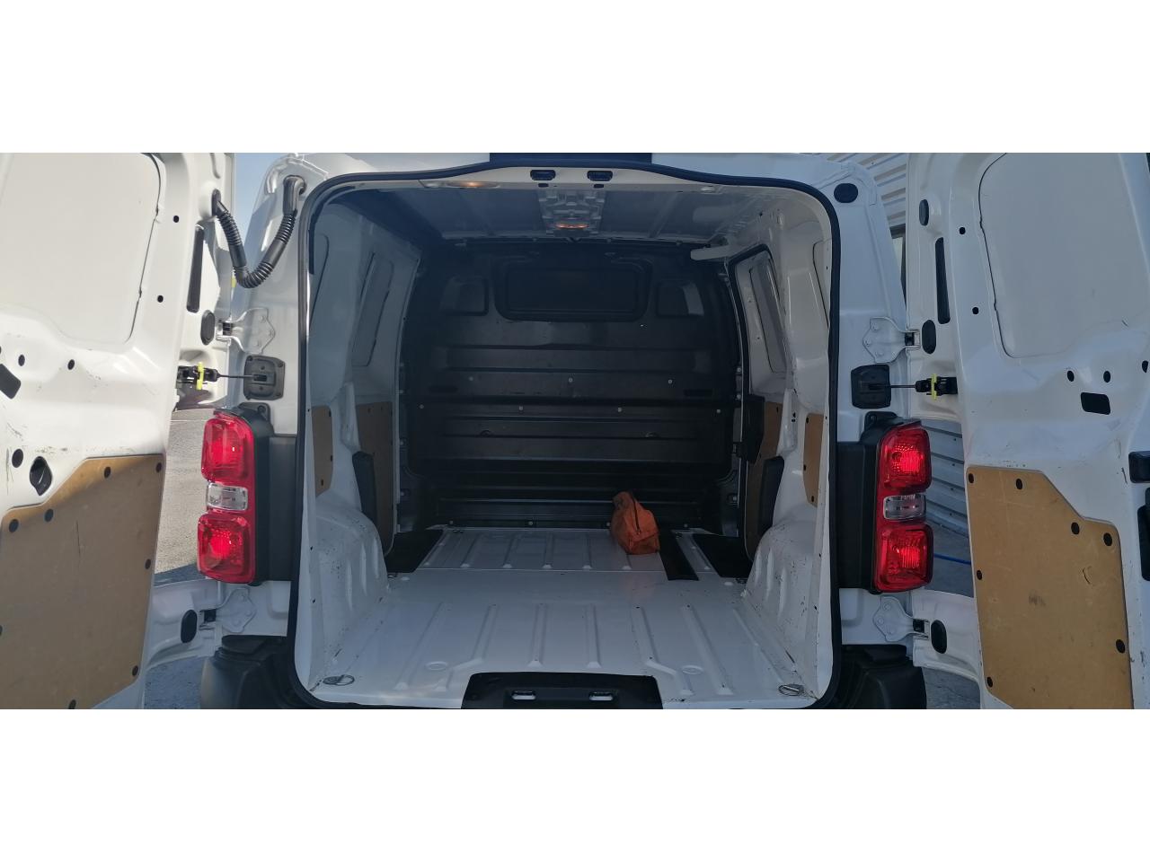 AUTO CENTER 81 - CITROEN-JUMPY-XS BlueHDi 95 FOURGON Confort