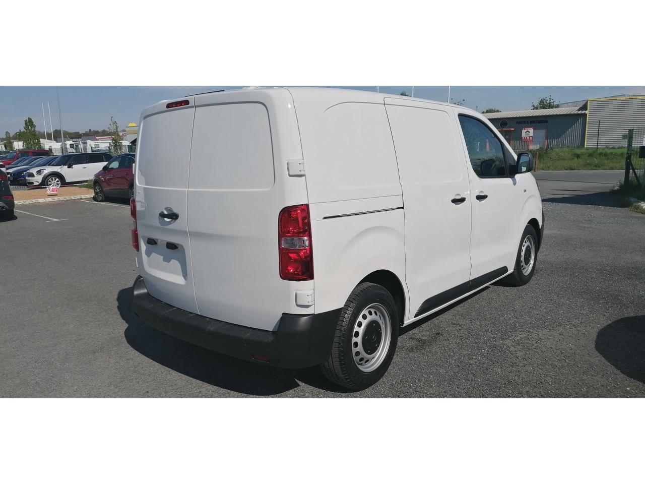 AUTO CENTER 81 - CITROEN-JUMPY-XS BlueHDi 95 FOURGON Confort
