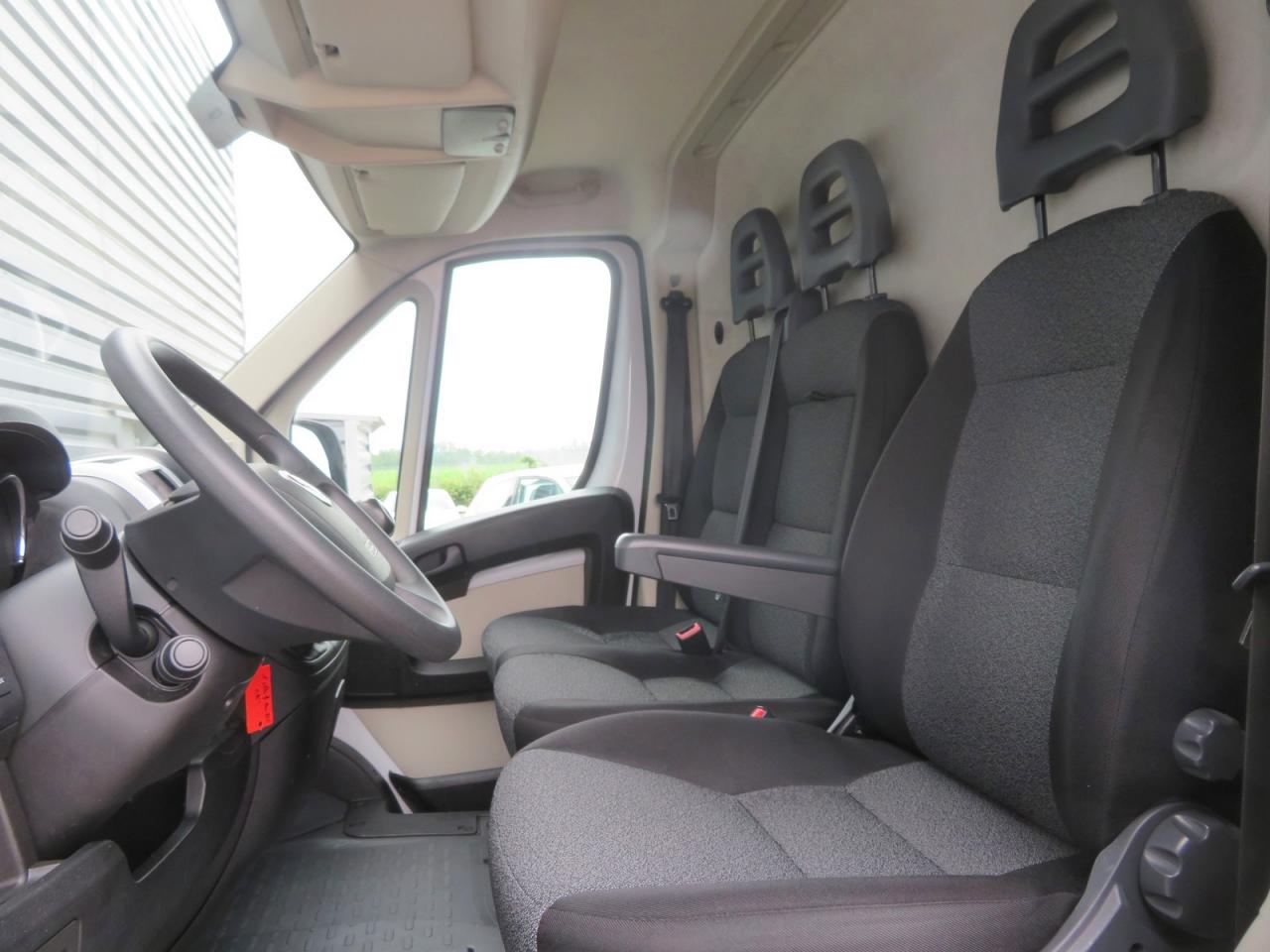 AUTO TRANSACTIONS - FIAT-DUCATO-Ducato Tôlé Pack Pro Nav 3.5 M H2 2.3 ...