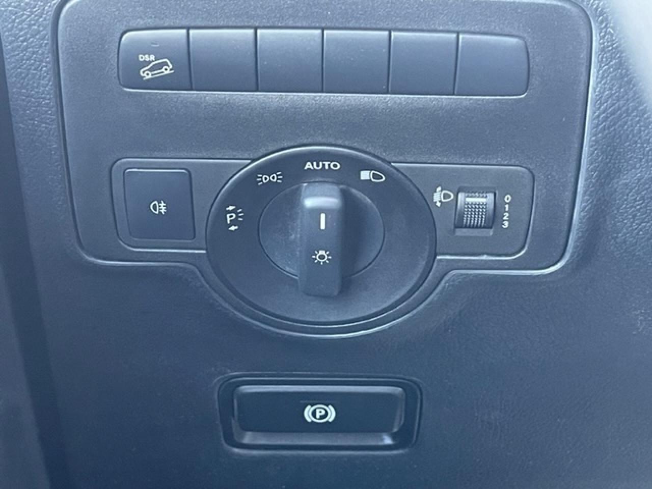 PURE AUTOMOBILES - MERCEDES-VITO-III (2) MIXTO 2.0 114 CDI 136 CH ...