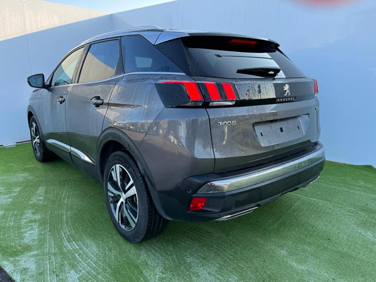 PURE AUTOMOBILES - PEUGEOT-3008-II 1.5 BLUEHDI 130 S&S GT LINE EAT8