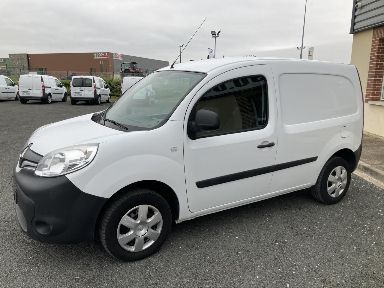 PLE AUTO NEGOCE - RENAULT-KANGOO-KANGOO DCI 7766 KMS PORTES ARRIERE VITREES