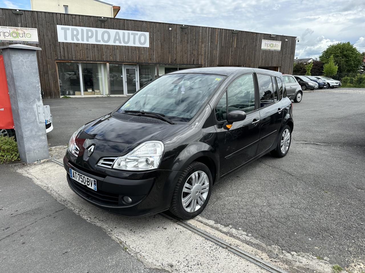 TRIPLO AUTO - RENAULT-MODUS-Grand Modus TCe - 100 Expression