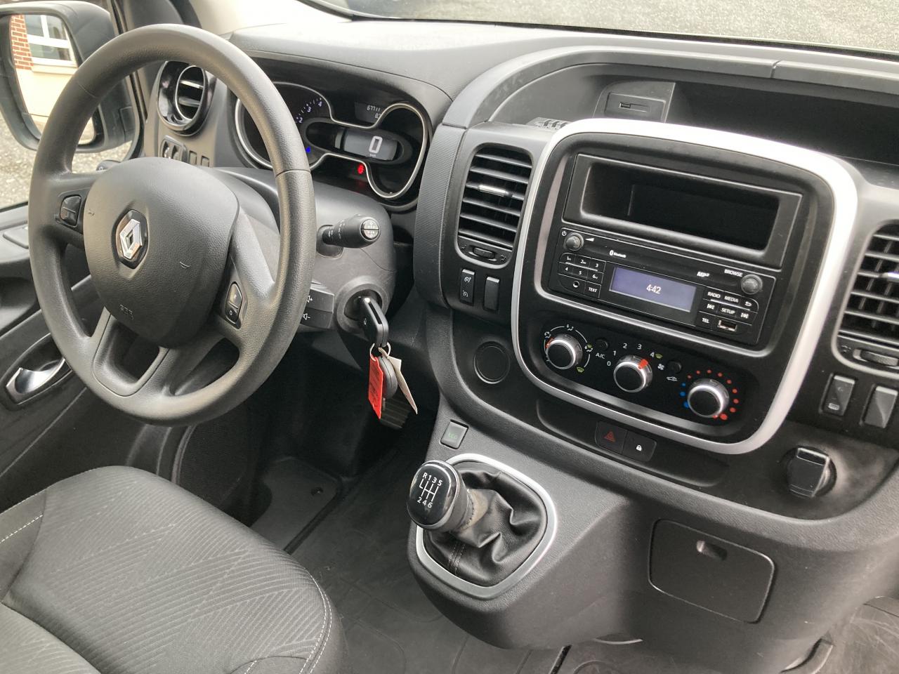 PLE AUTO NEGOCE - RENAULT-TRAFIC-CTTE TRAFIC