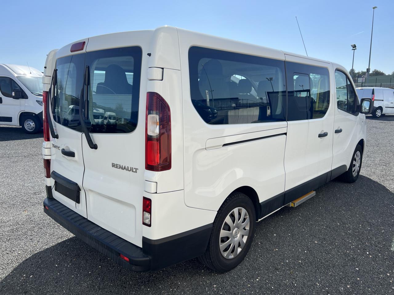 PLE AUTO NEGOCE - RENAULT-TRAFIC-TRAFIC L2H1 TPMR MINIBUS 9 PLACES 125 DCI