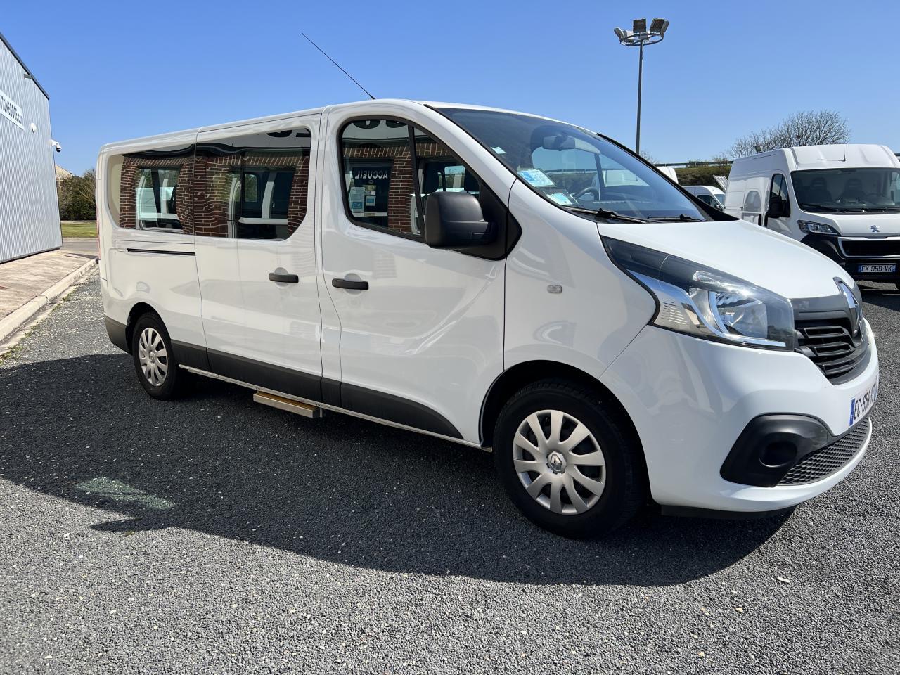 PLE AUTO NEGOCE - RENAULT-TRAFIC-TRAFIC L2H1 TPMR MINIBUS 9 PLACES 125 DCI