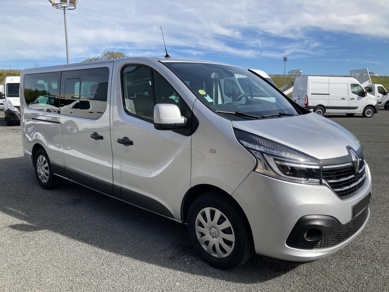 PLE AUTO NEGOCE - RENAULT-TRAFIC-TRAFIC LONG TPMR MINIBUS 9 PLACES + 1 ...