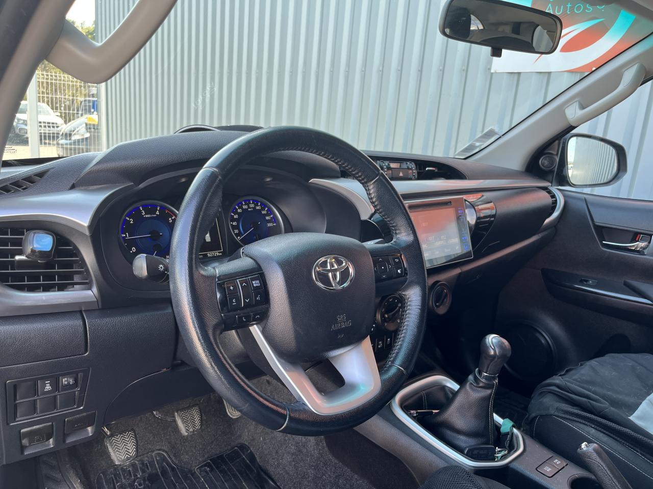 VPN AUTO ST GAUDENS - TOYOTA-HILUX-Hilux 2.4L D-4D 4x4 HILUX X-TRA CABINE Légende