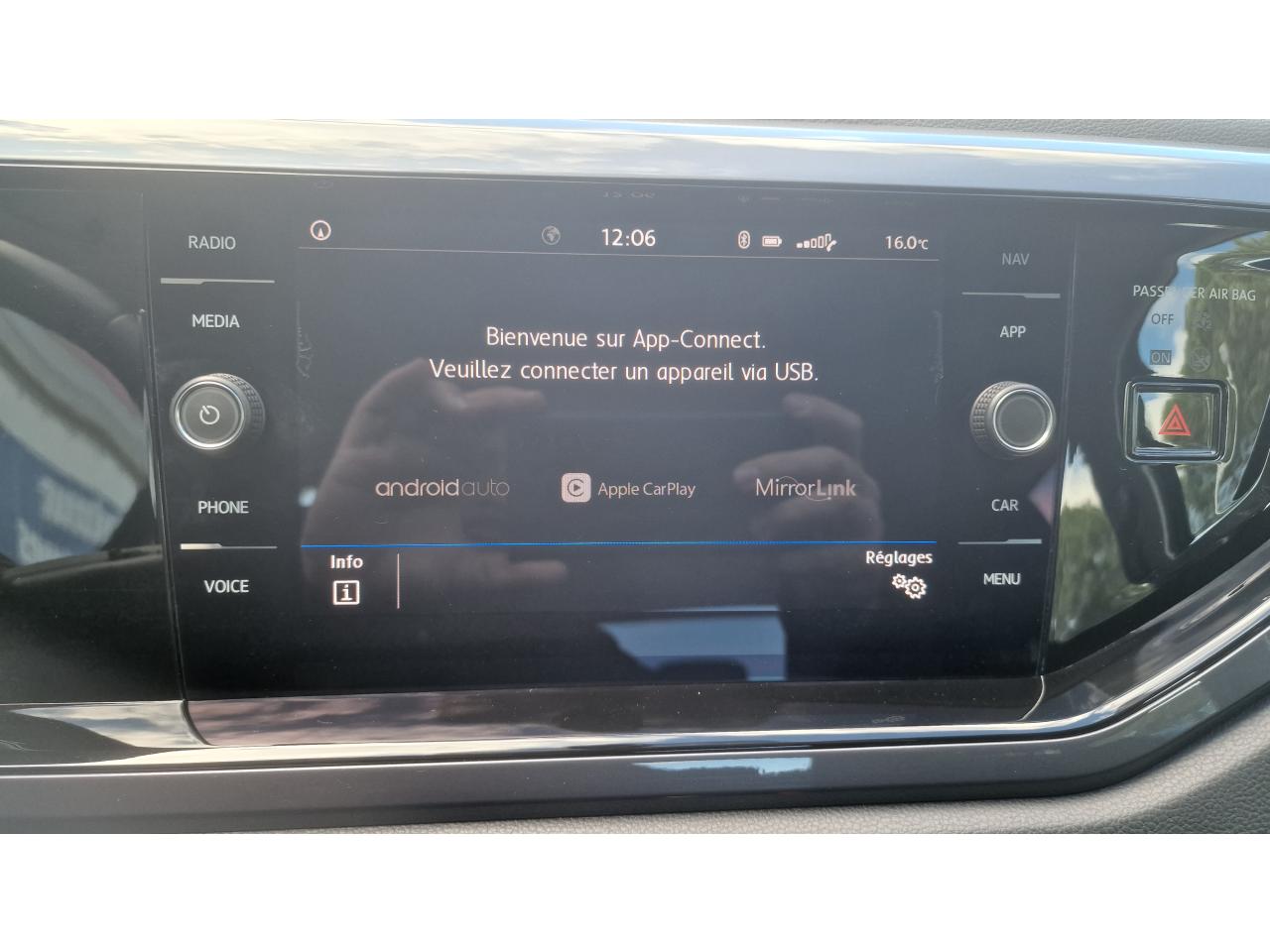 AUTO CENTER 81 - VOLKSWAGEN-POLO-1.0 TSI 95 IQ.Drive